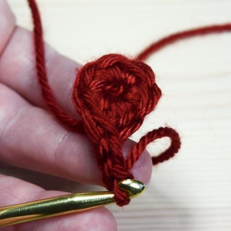 Long Tail Christmas Hat Crochet Pattern – CraftWeekly